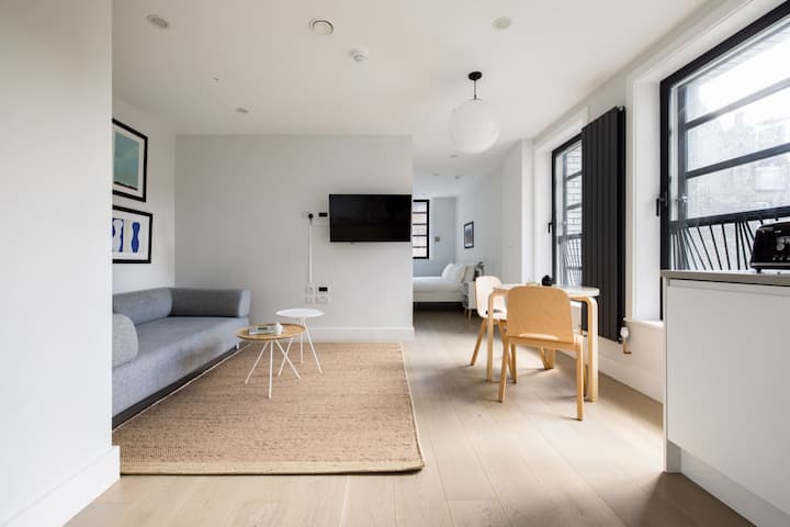 Leicester Sq Studio - Netflix & Nespresso - Central London