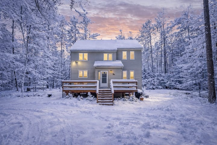 Cathedral Cove | Modern, Walk To Dianas Bath! - Conway, NH