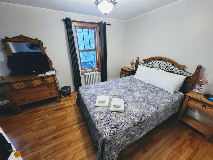Auberge Orpailleur Chambre 202 - Val-d'Or