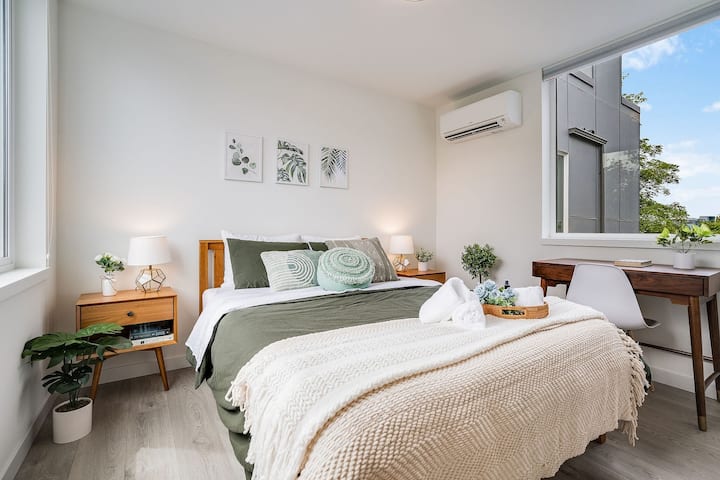 Modern Townhome Near Amazon, Meta & Uw - Rooftop - Madrona - Seattle