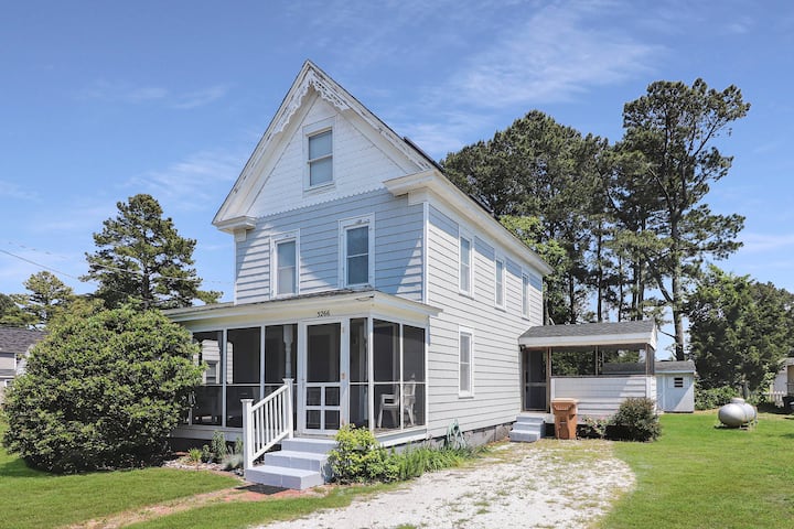 Blue Moon - Pet Friendly; Great Location! - Chincoteague, VA