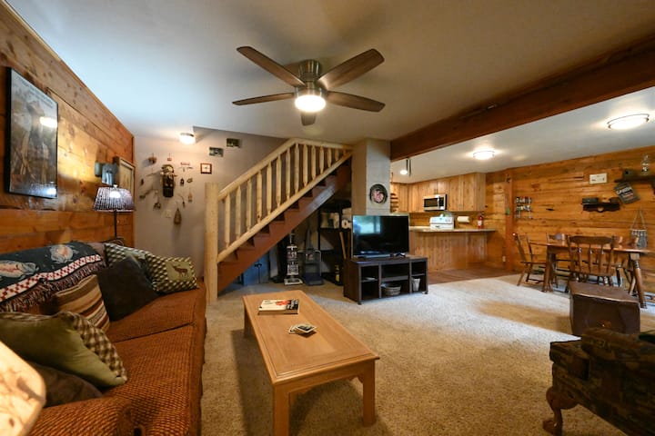 *New Listing*|sleeps 6| 25 Miles To Yellowstone! - Island Park, ID