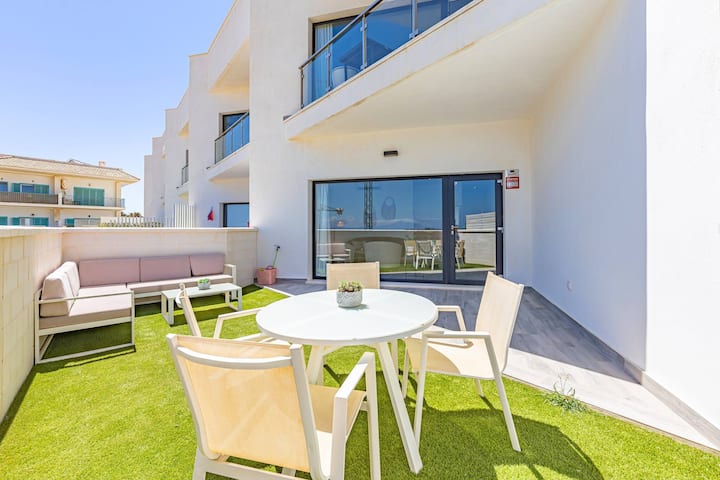 Spacious Terrace, Pool, Private Garage, And Fiber - Tarifa