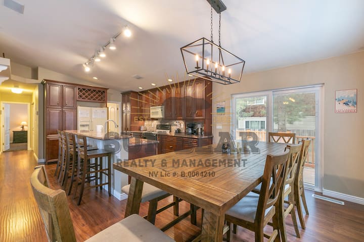 Newly Remodel And Spacious Home (830so) - Carson City, NV