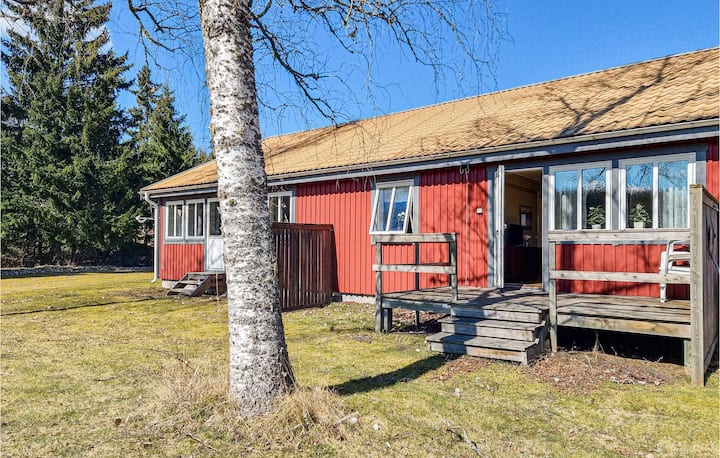 1 Bedroom Cozy Apartment In Finnerödja - Laxå