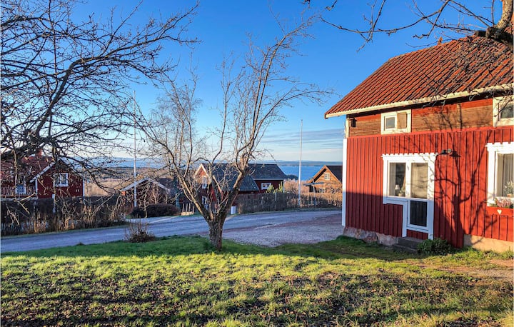 Gorgeous Home In Rättvik With Lake View - Rättvik