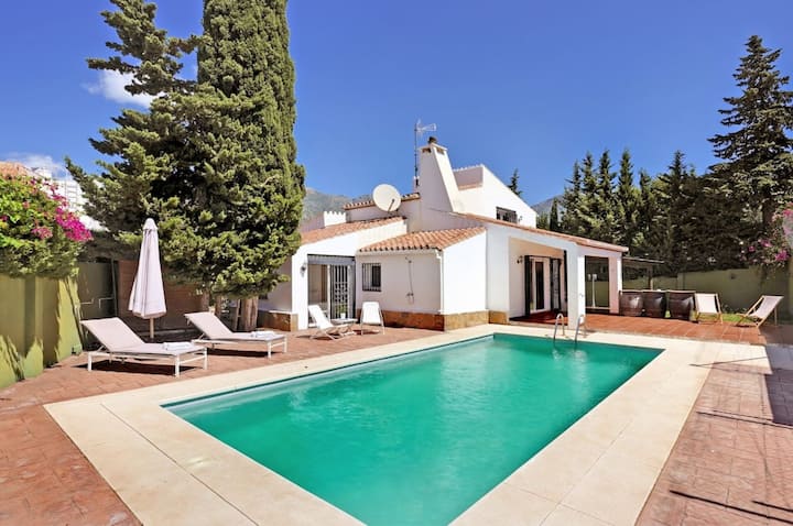 Villa Neuve Avec Piscine Privée Vue Mer - Marbella