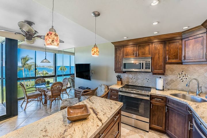 Spectacular Oceanfront Views With Split Ac -Wailea - Wailea, HI