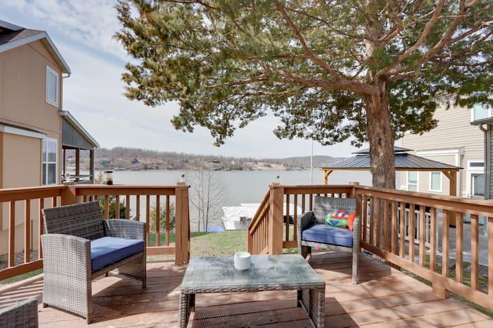 Cozy Camdenton Cottage W/ Deck + Boat Dock Access! - Camdenton, MO