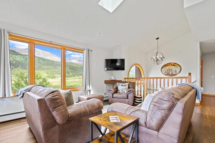 Gorgeous Retreat With Mountain Views And Deck - Alma, CO