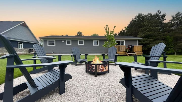 Huron Time - King Bed! - Bayfield