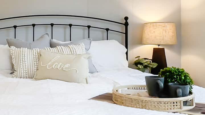 Huron Time - King Bed! - Bayfield