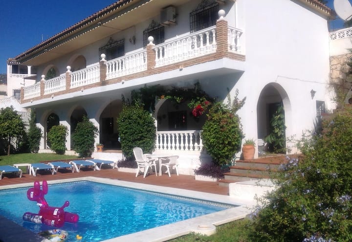 Andalusian Style Villa - Benalmádena