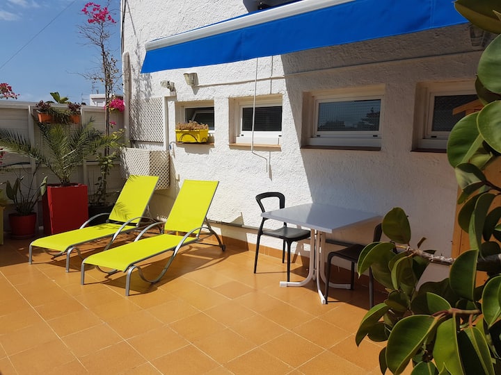 The Charo Suite: Apartment With Large Terrace - Sitges