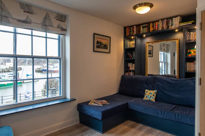 Herring Girl House - 6 Beds, 4 Bedrooms, Sleeps 8 - Scarborough