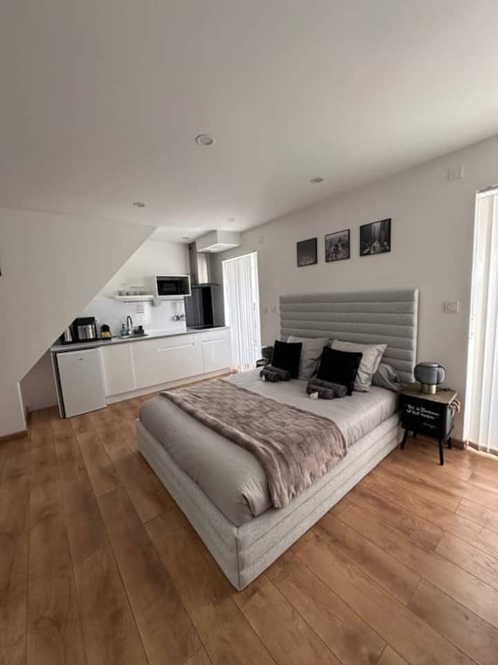 Guestready - Voyage Studio Near Disneyland - Montévrain
