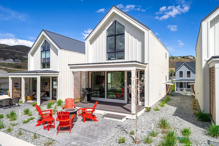 Absolutely Shore At Chelan Vacation Rentals - Chelan, WA