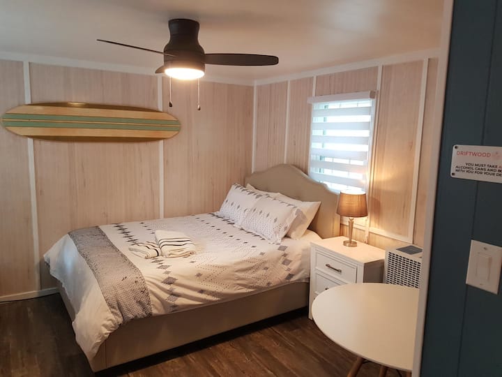 Junior Suite #4 At Driftwood Haus - Southampton