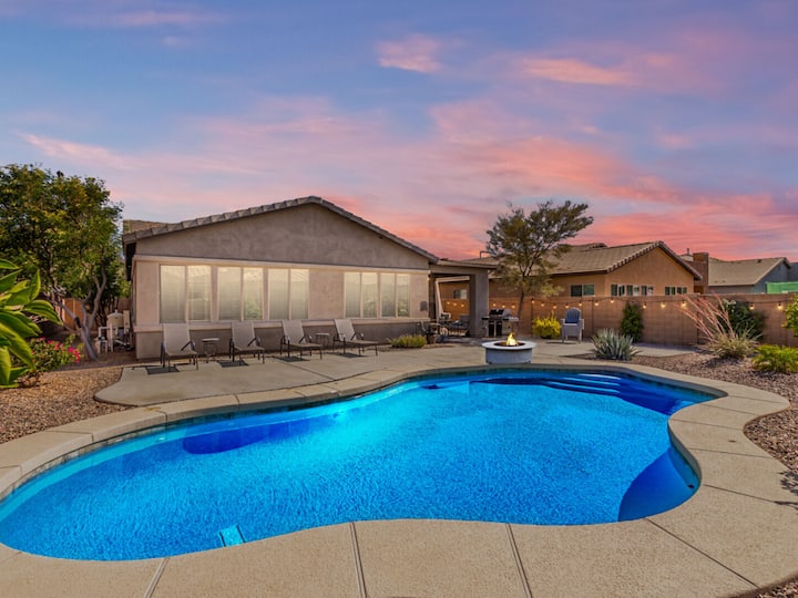 Heated Pool Gilbert Home! 30 Night Min - Gilbert, AZ