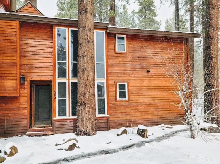 Hottub, Fireplace, Bunk Room - Fall Family Getaway - Incline Village