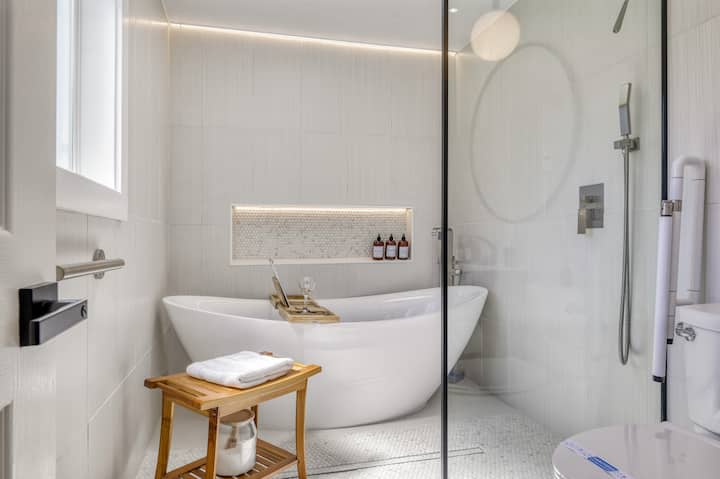 Zen Haus: Spa Home With 3 Kings - Eugene, OR