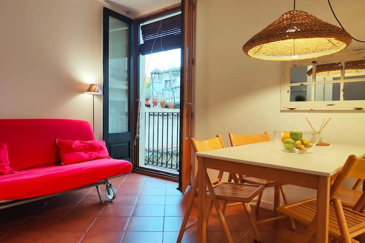Cute 1 Bedroom Apt. Super Central Location. R.k - Badalona