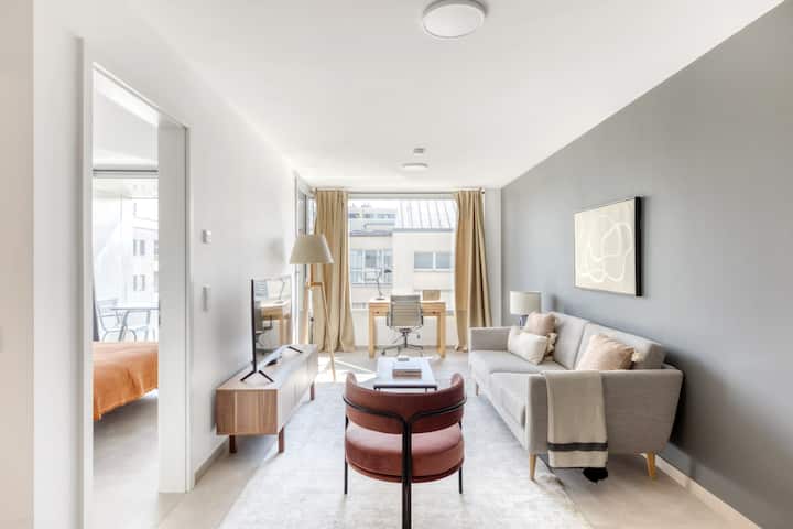 Blueground | Bonnevoie, Balcony & Elevator - Luxembourg