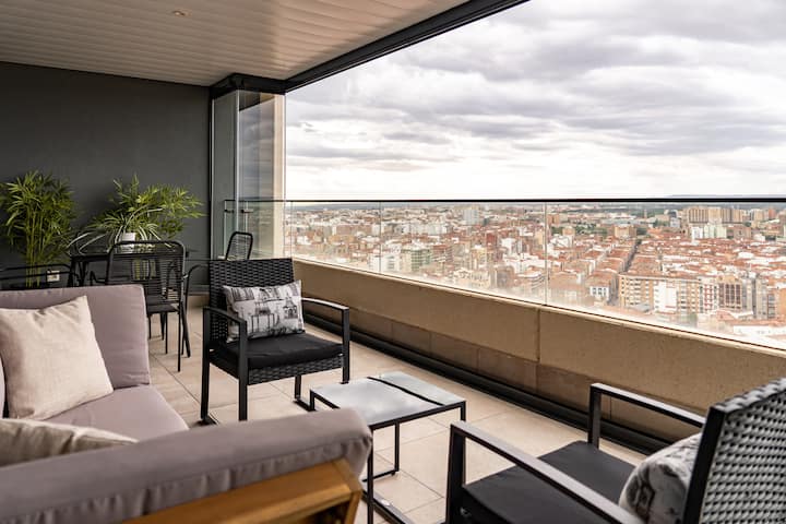 Loira Torre 2:  Lujo Junto A La Estación Delicias - Zaragoza