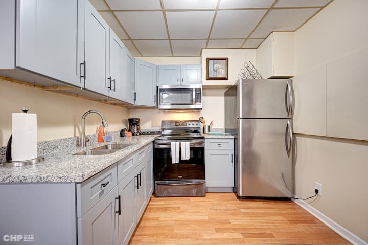 Newly Renovated Studio In The Heart Of Pilsen - Archer Heights - Chicago
