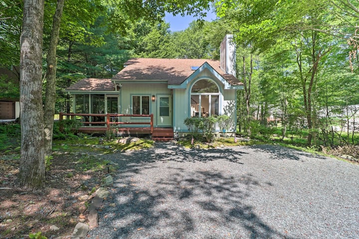 Deck & Resort Amenities: Pocono Lake Home - Pocono Mountains, PA