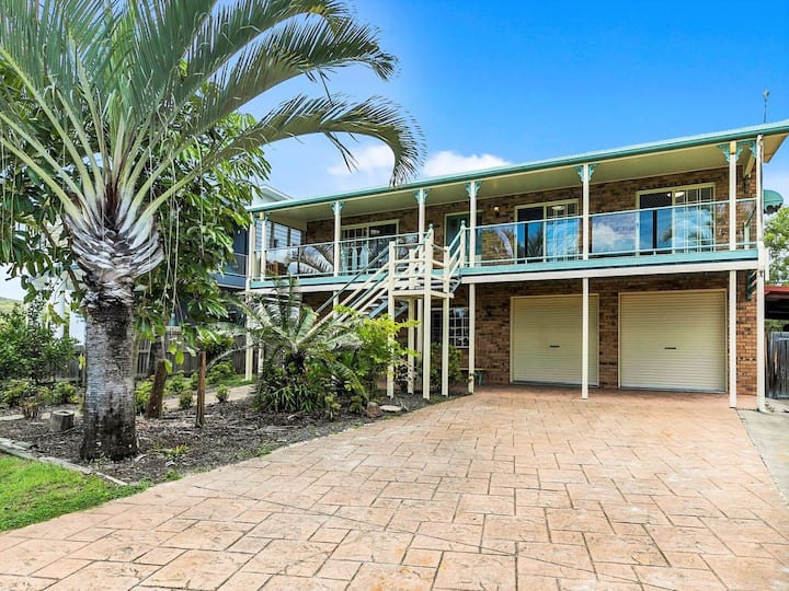 32 Bombala Crescent - Rainbow Beach - Rainbow Beach