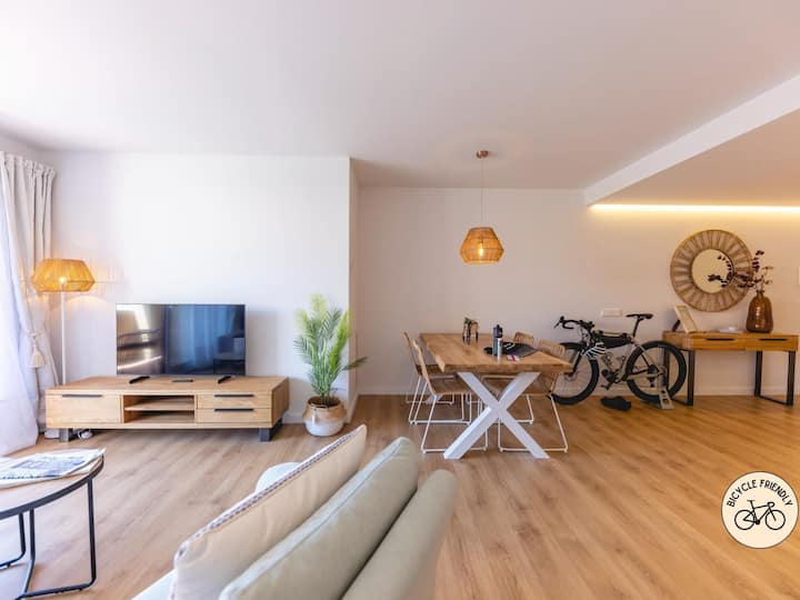Bravissimo Domenica, 2 Bedrooms And Balcony - Girona