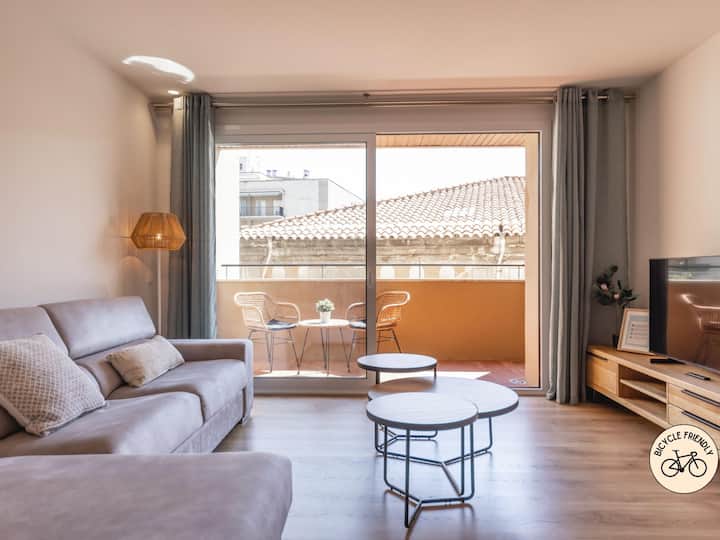 Bravissimo Falcó, 3 Chambres Et Balcon - Gérone, Espagne