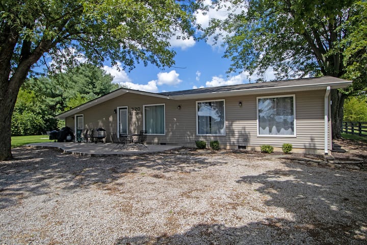 Overtime At Grand Park-sleeps 16 - Zionsville