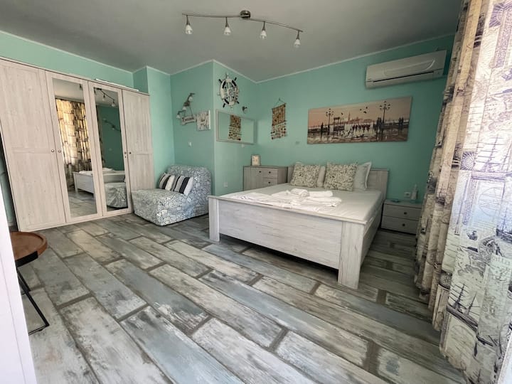 Bright 1bd Apartment With Nice Terrace - Burgas