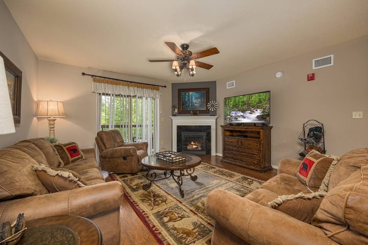 Riverside Retreat Close To Dollywood - Pigeon Forge, TN