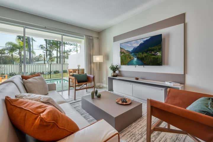 New Villa With Harry Potter And Mickey Bedrooms - Celebration, FL
