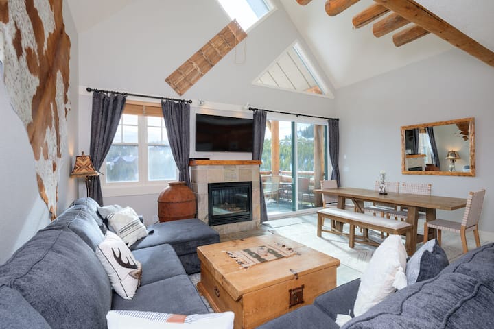 Ski-in/out W/private Hot Tub In Moonlight Basin - Big Sky, MT