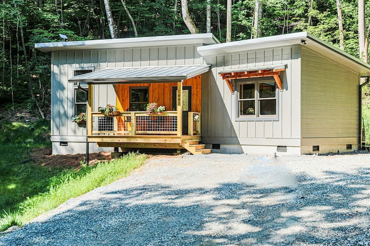 Mountain Laurel Hideaway | Cherokee & Bryson City - Cherokee, NC