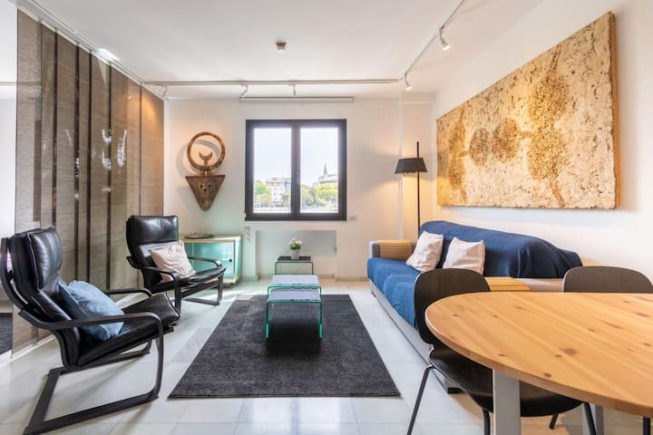 Moderno Estudio Con Las Mejores Vistas De Sevilla - Séville