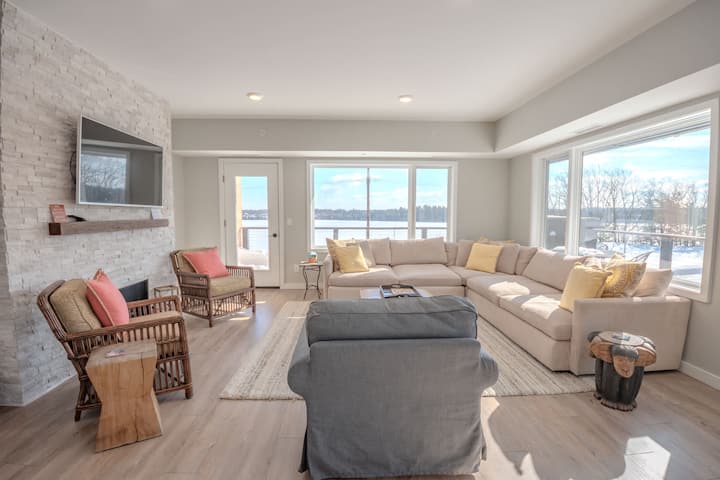 Boardman Ridge Penthouse Close To Town - Traverse City, MI