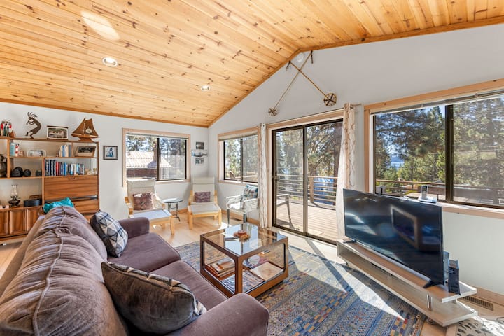Lake Breeze Family Home - Lakeviews & Walk To Lake - North Lake Tahoe, CA