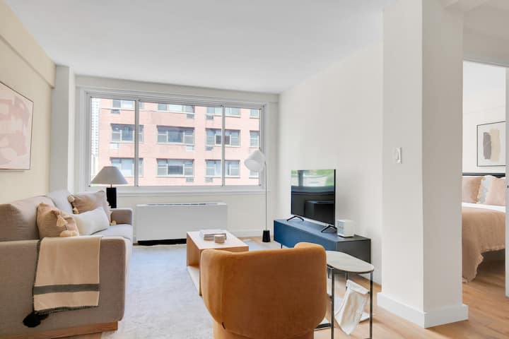 Hip Midtown East 1br W/ Dm & Elevator, Near Bloomingdales, By Blueground - Nueva York