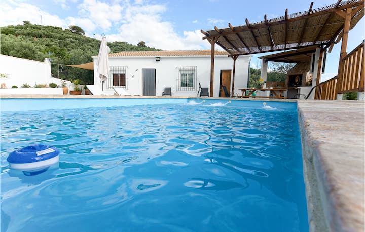2 Bedroom Amazing Home In Rute - Algeciras