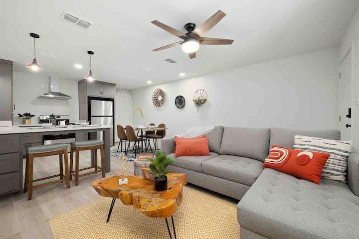 Family-friendly Apartment In The Heart Of Edinburg - Edinburg, TX