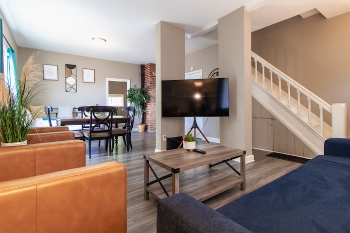 Lake Superior View | Pet Friendly | Bayview House - Duluth, MN