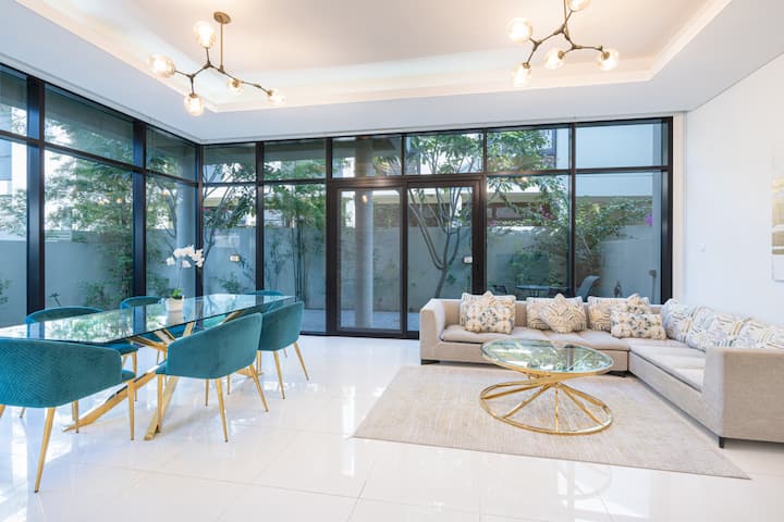 Gorgeous 3br Townhouse W/ Private Garden - Dubaï