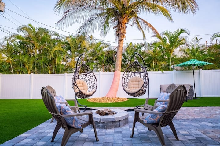 Entire Home Beach Vibes Game Room Pets Welcome - Cocoa Beach, FL