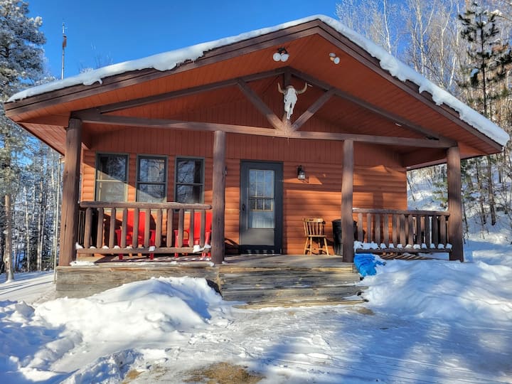 Little East Lake Escape - Cabin - Bigfork, MN