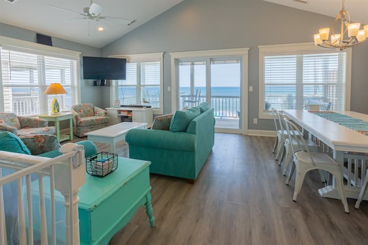 Oceanfront, Hot Tub, 2 King Beds, 2 Bunk Rooms! - Surf City, NC